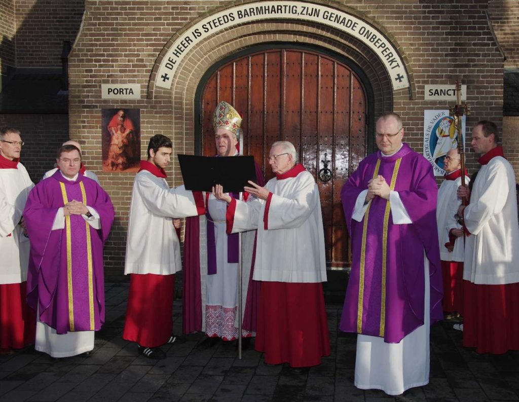 Drie Heilige Deuren in aartsbisdom geopend - Aartsbisdom
